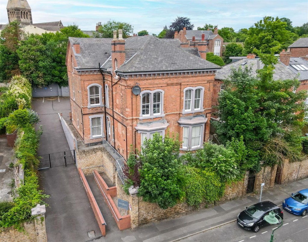 The Waverley Centre, Portland Road, Nottingham, 8 bedroom, House - Detached