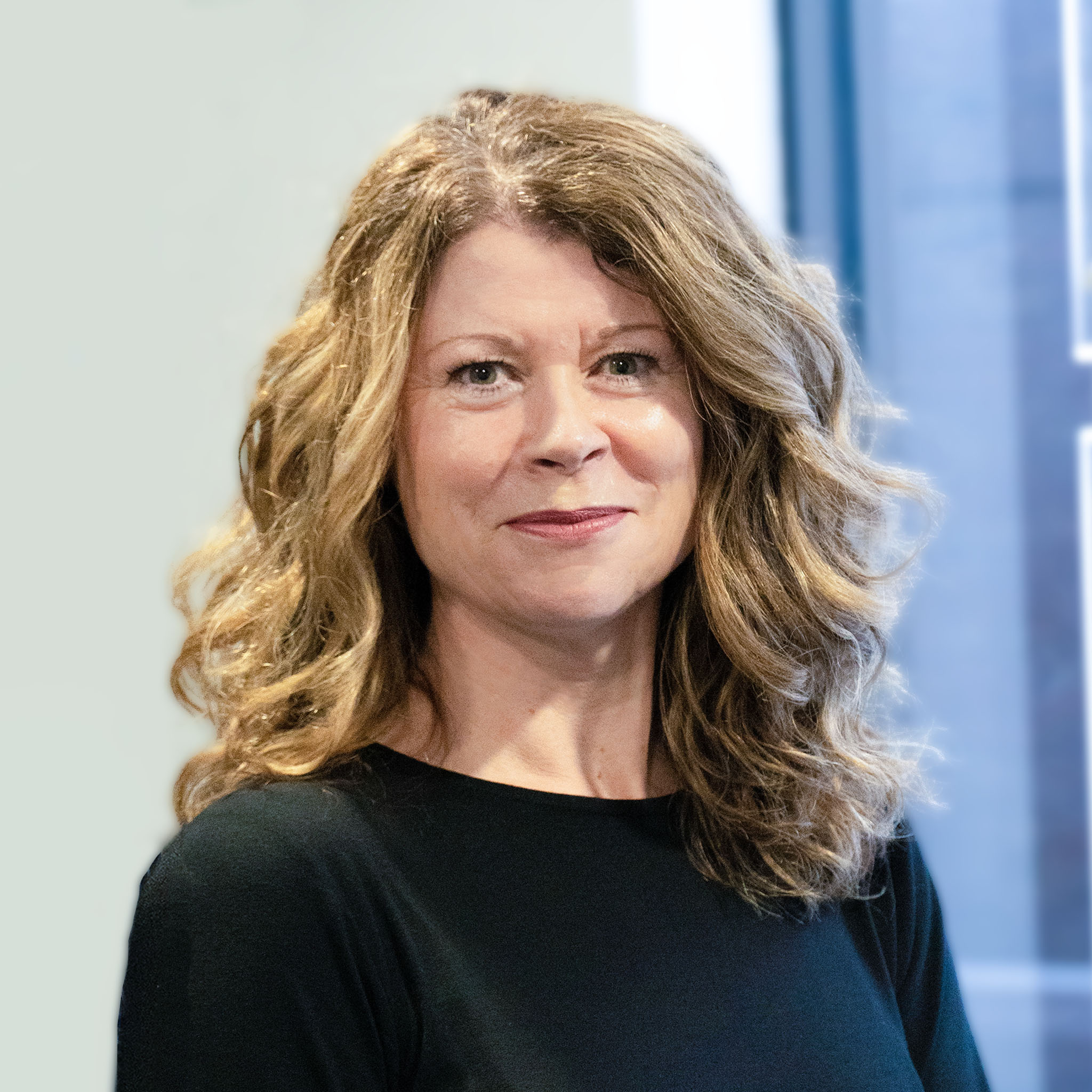 LISA WILKINSON, SENIOR PROPERTY CONSULTANT | Thomas James